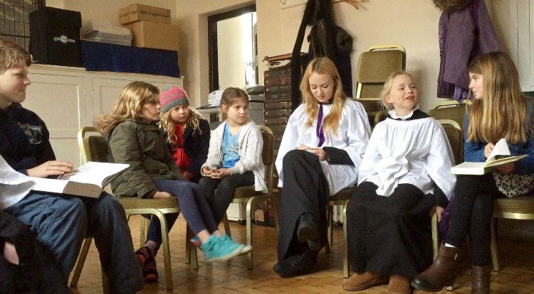 Sunday groups for children and young people